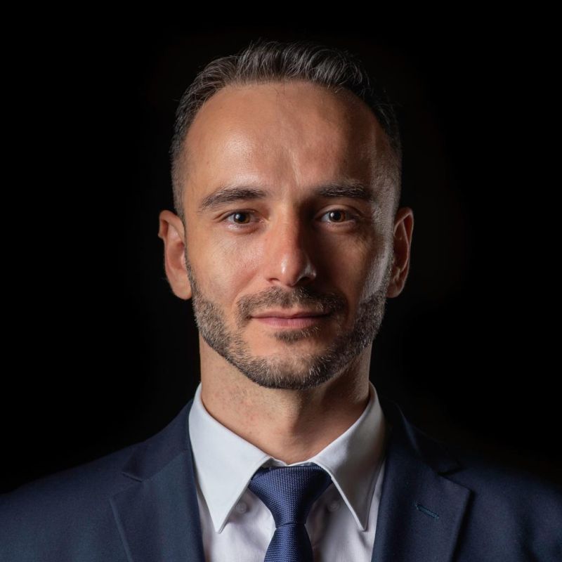 Instructori – MIST